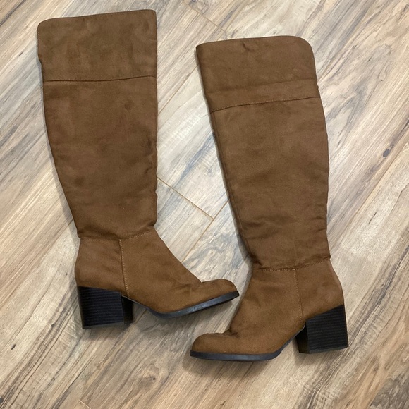 Brash | Shoes | Brash Brown Sueded Boots | Poshmark